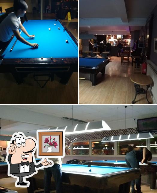 London Snooker, 2a Lynwood Rd in London - Restaurant reviews