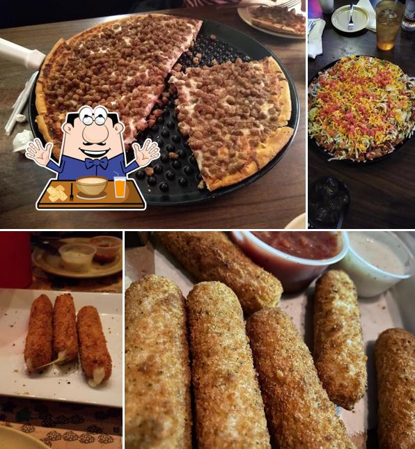 Top 5 restaurants with chicago-style pizza in Waco, september 2025 ...
