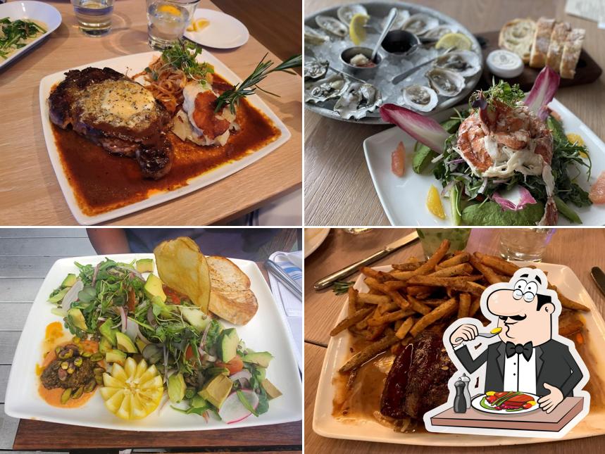Shell & Bones Oyster Bar & Grill in New Haven - Restaurant menu and reviews
