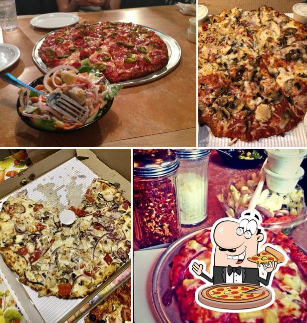 Toppers Pizza, 2100 Saviers Rd in Oxnard - Restaurant reviews