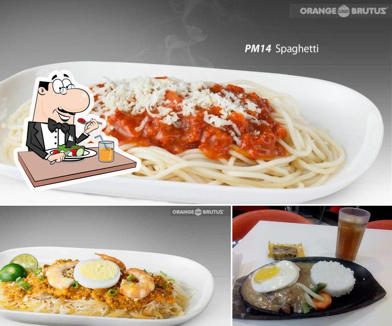 Orange Brutus restaurant, Cebu City, Super Metro Colon Building ...