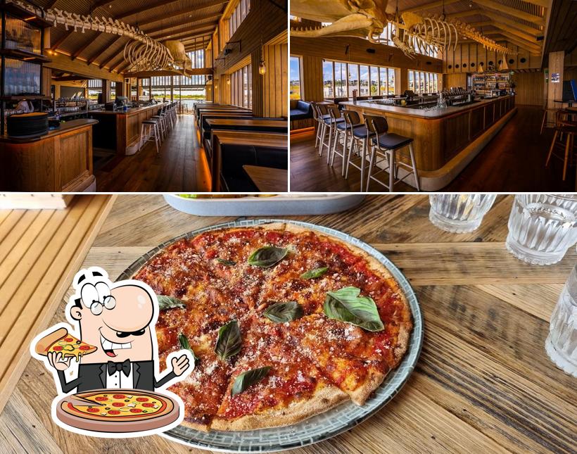 Waterfront Tavern, Shell Cove - Restaurant menu, prices and reviews