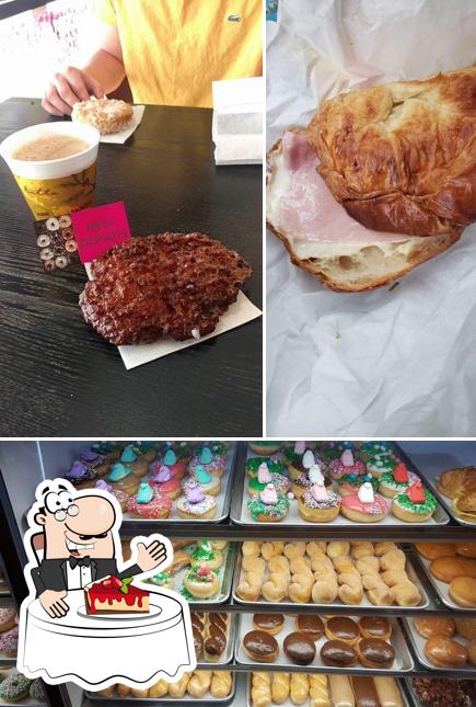 Mesa Donuts, 6008 E McKellips Rd in Mesa - Restaurant menu and reviews