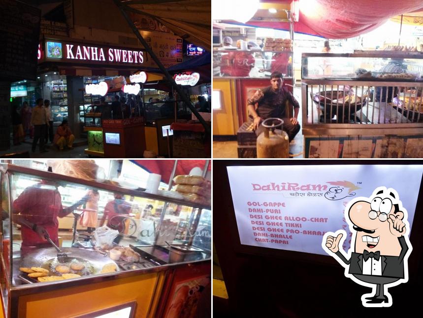 Kanha sweets, Pitampura, Delhi