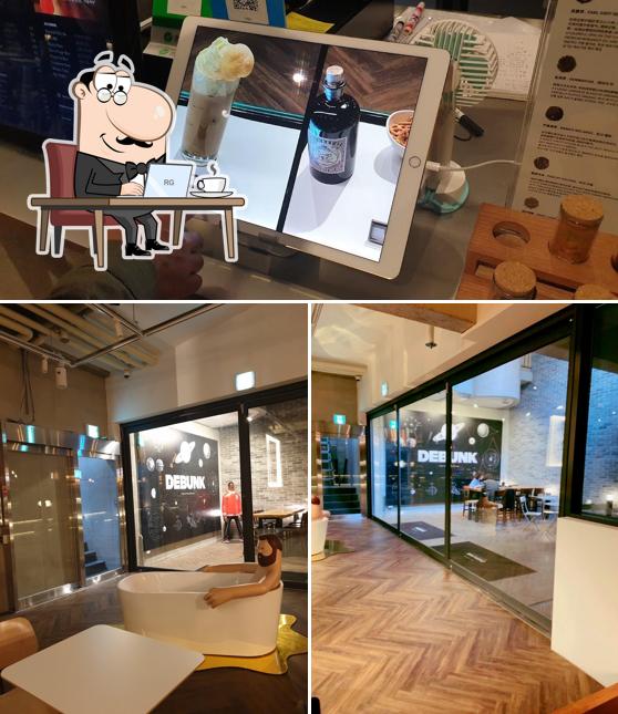 Debunk, Seoul, Hapjeong - Restaurant menu, prices and reviews