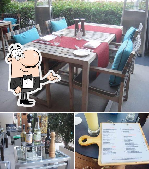 Zenzi Beach Dubai, Dubai - Restaurant menu, prices and reviews