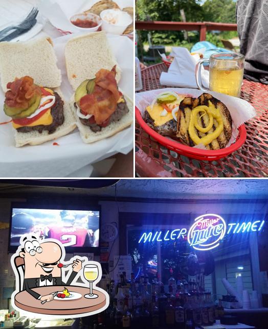 Custer's Keg in Custer Park - Restaurant reviews