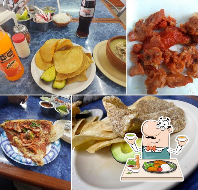 Taquería y pozoleria Janitzio, Cuernavaca, Blvd. Paseo Cuauhnáhuac Km ...