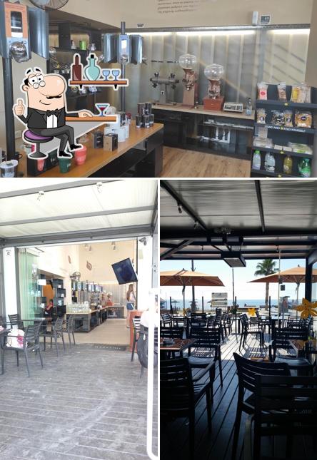 Coffee Island Finikoudes, Larnaca - Restaurant menu, prices and reviews