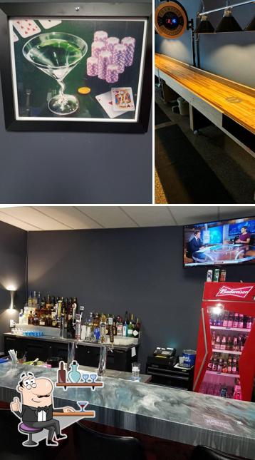 Overflow Lounge, 6016 Maple St in Omaha - Restaurant reviews