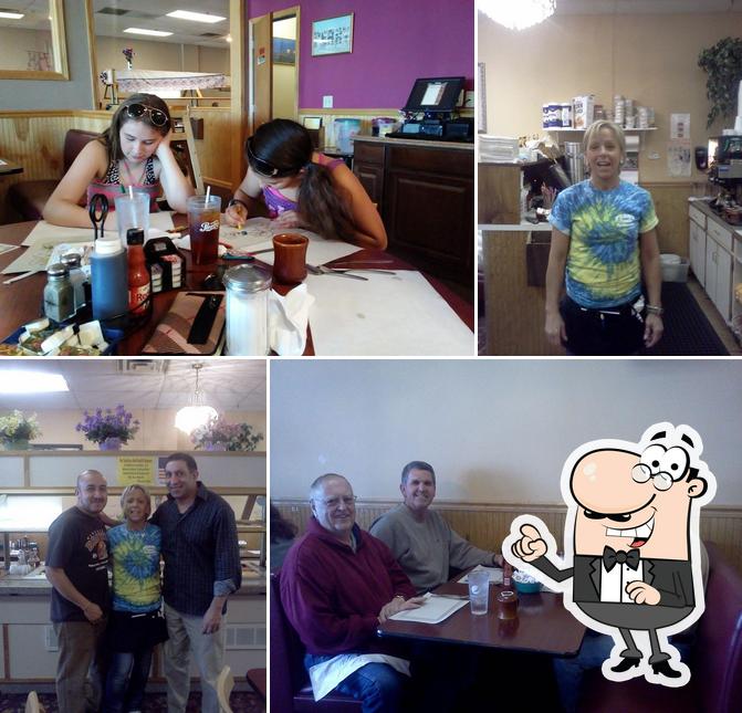 Perry Family Restaurant in Painesville - Restaurant menu and reviews