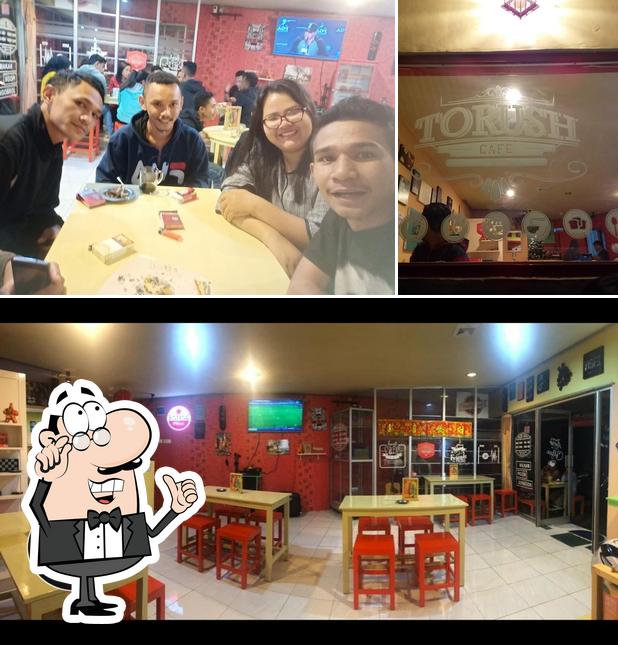 Torush Cafe, Ruteng - Opiniones del restaurante