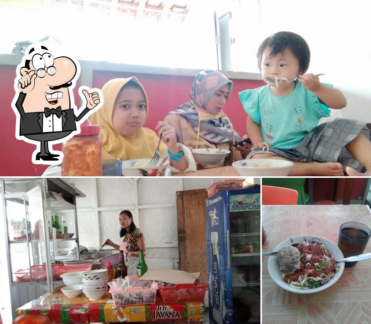Restaurante Mie Bakso Ibu Titik, Tasikmalaya - Opiniones del restaurante