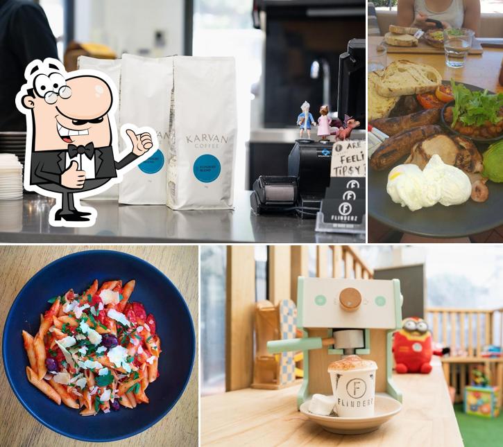 Flinderz Cafe & Restaurant in Hillarys - Restaurant menu and reviews