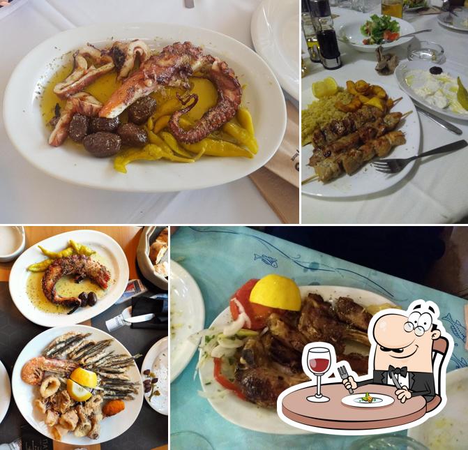 Top 2 restaurants with greek pizza in Nea Poteidaia, january 2026 ...