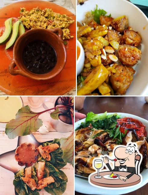 Layla Restaurant, Puerto Morelos - Restaurant menu and reviews