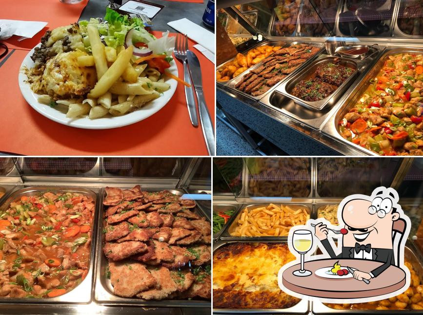 Royal Hotel, Ingham - Restaurant menu, prices and reviews