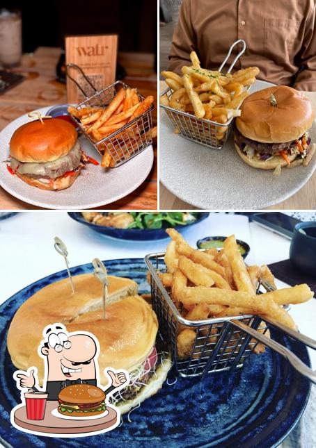 Watr at the 1 Rooftop in Miami Beach - Restaurant menu and reviews