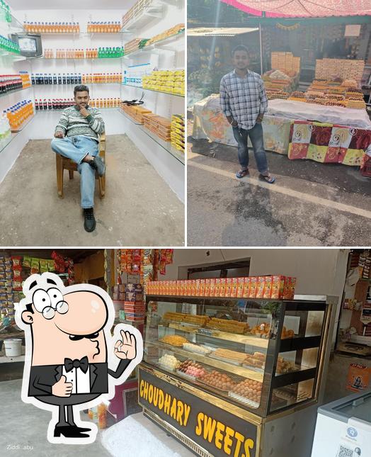 Choudhary Sweets Shop, Raja Ka Talab - Restaurant reviews