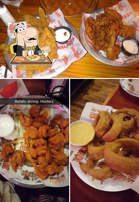 Hooters, 254 Range 12 Blvd in Denham Springs - Restaurant menu and reviews