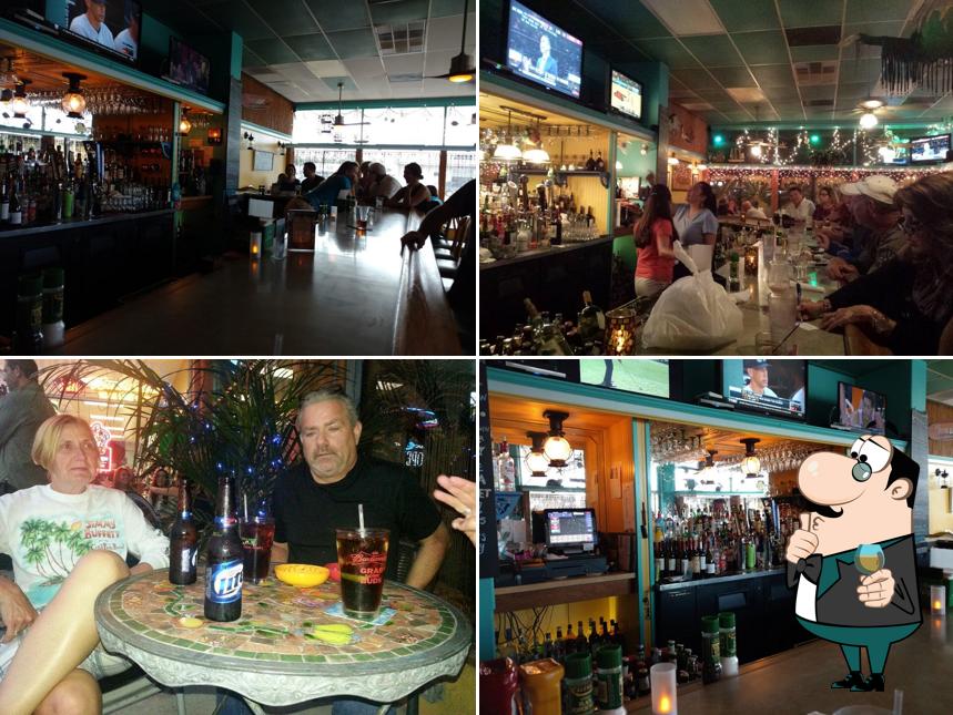 Hurricane Hanks in Holmes Beach - Restaurant menu and reviews