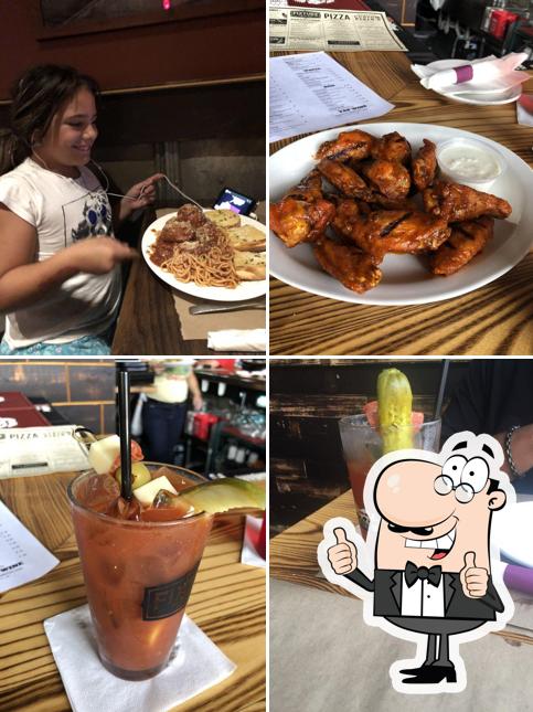 Fixture Pizza Pub in Milwaukee - Restaurant menu and reviews