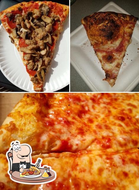 Pizza Delight, 67 Greentree Dr in Dover - Restaurant menu and reviews