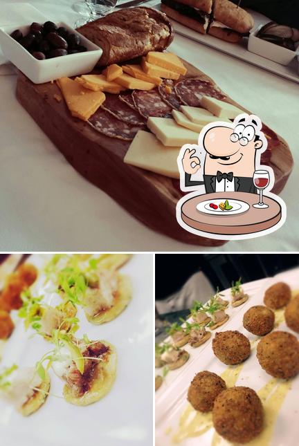 Esplanade Restaurant in Downers Grove - Restaurant menu and reviews