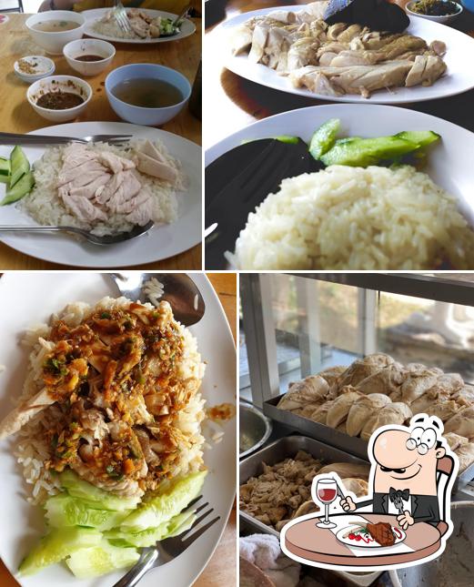 Dan Chicken Rice, San Sai Noi - Restaurant menu, prices and reviews