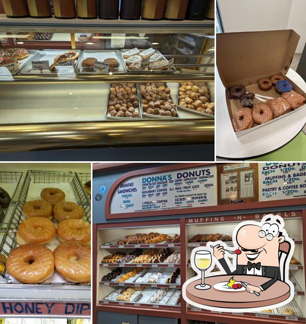 Donna's Donuts, Tewksbury - Restaurant menu, prices and reviews