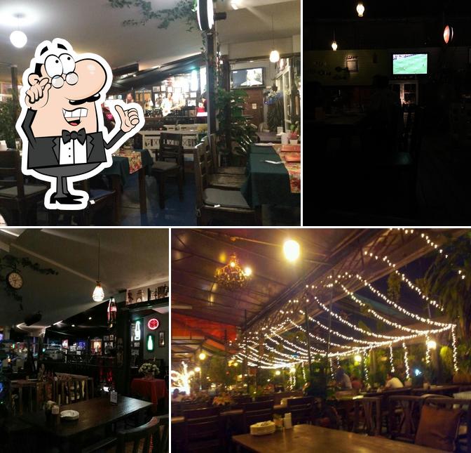 STUMP HOUSE (ร้านอาหารบ้านตอไม้) restaurant, Bangkok, RJJH+HV3 ...