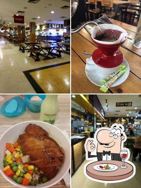 foodlife cafeteria, Bandung, Toserba YOGYA - Restaurant reviews