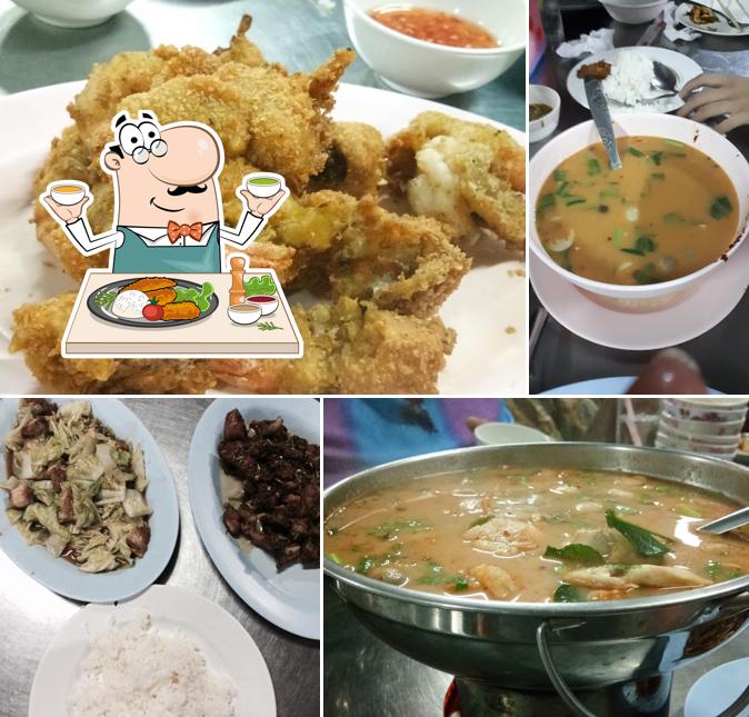 Restaurante ร้านเต็นท์สี่แยก, Photharam - Opiniones del restaurante