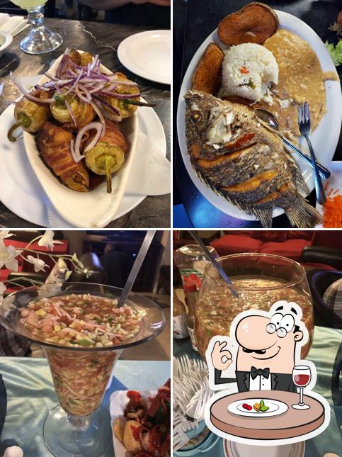 Mariscos El Capitan in Coachella - Restaurant menu and reviews