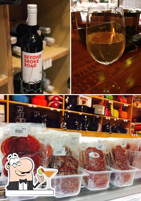 Santis Delicatessen, Makati - Restaurant menu, prices and reviews
