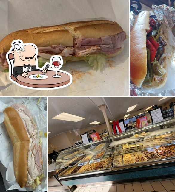 Noochie's Deli and Cafe' in Waterbury - Restaurant menu and reviews