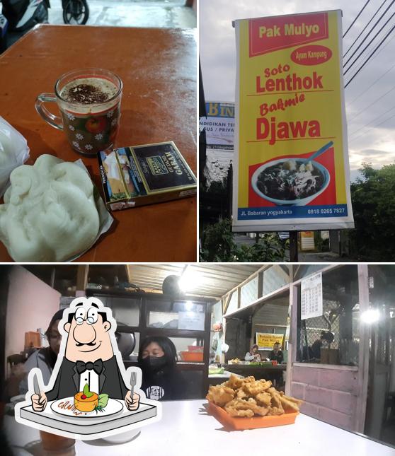Soto Lenthuk dan Bakmi Djawa Pak Mulyo restaurant, Yogyakarta ...