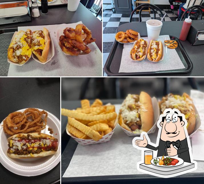 Andrews Atomic Dogs in Spartanburg - Restaurant menu and reviews