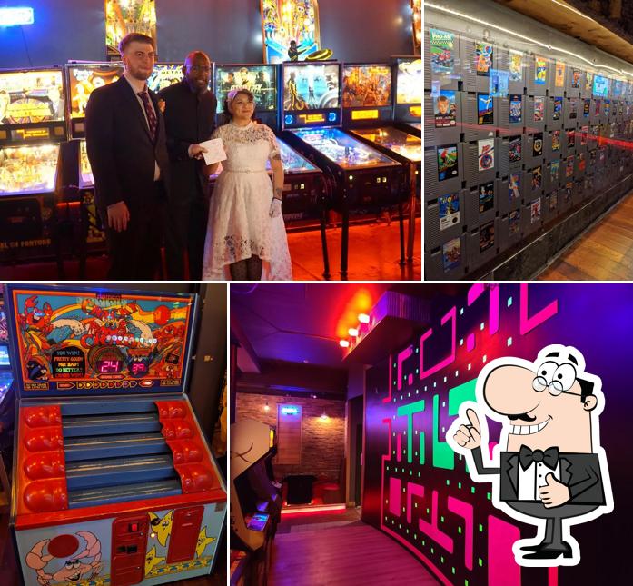 Tilt Arcade Bar in London - Restaurant reviews