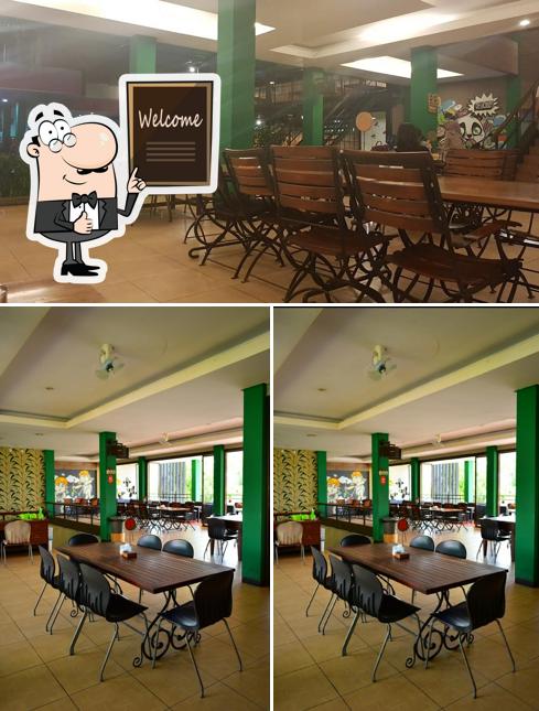 Cafe Daun, Cilacap - Restaurant reviews