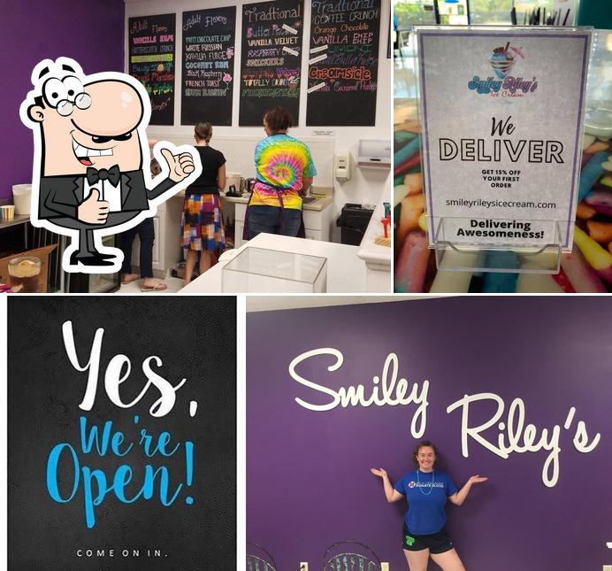 Smiley Riley's Ice Cream Lounge in Vero Beach - Restaurant reviews