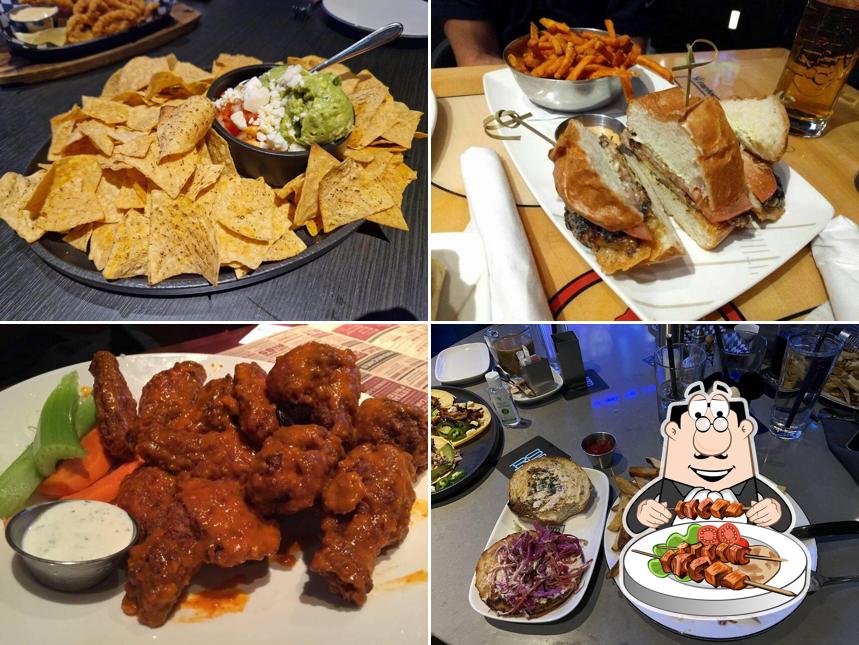 Real Sports, Toronto, Union - Restaurant menu, prices and reviews