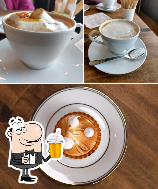 LIV @ Café Fifty Four in Niagara Falls - Restaurant reviews