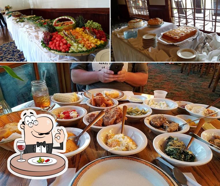 The Dillard House, Dillard - Restaurant menu, prices and reviews