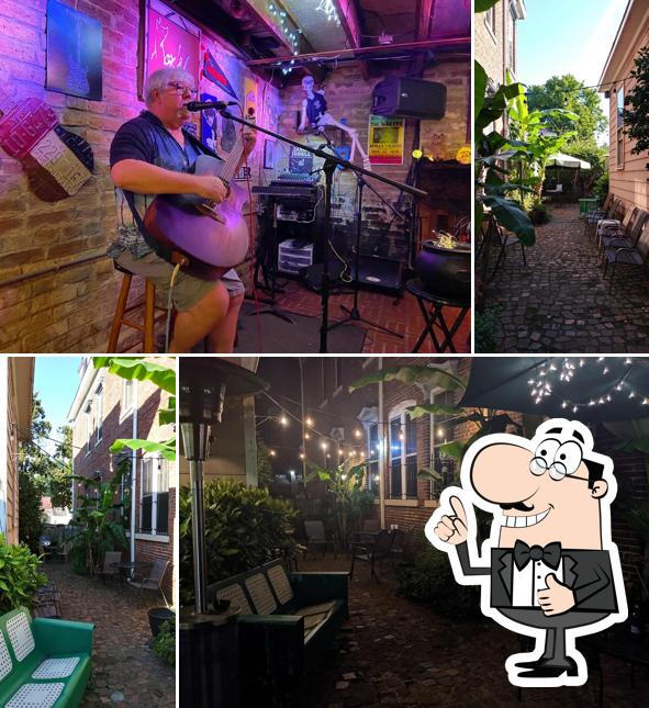 Fox's Lair at Olde Town Inn in Augusta - Restaurant reviews
