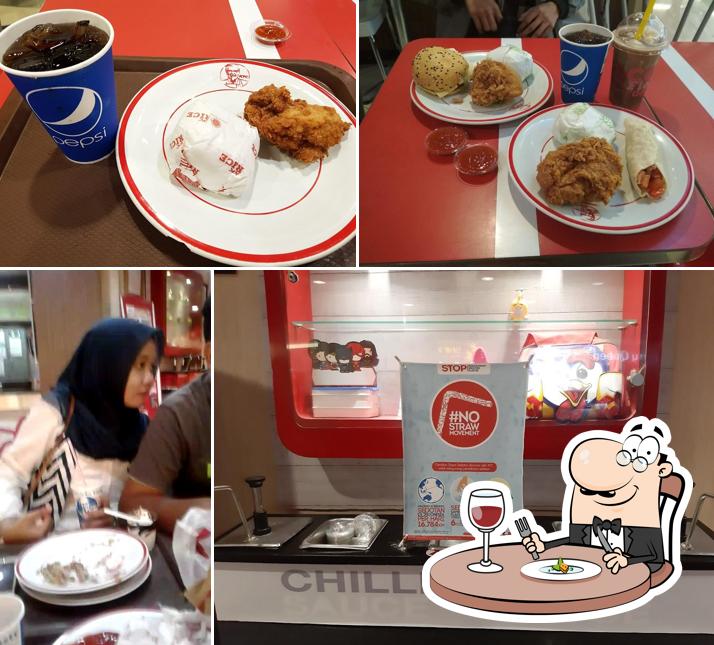 KFC Tunjungan Plaza III, Surabaya - Restaurant menu, prices and reviews