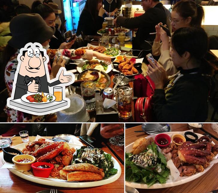 Fried Chicken & octopus restaurant, Seoul