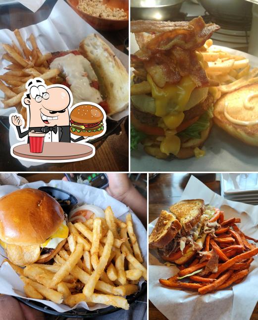 Danny Z's Grub & Pub in Munster - Restaurant menu and reviews