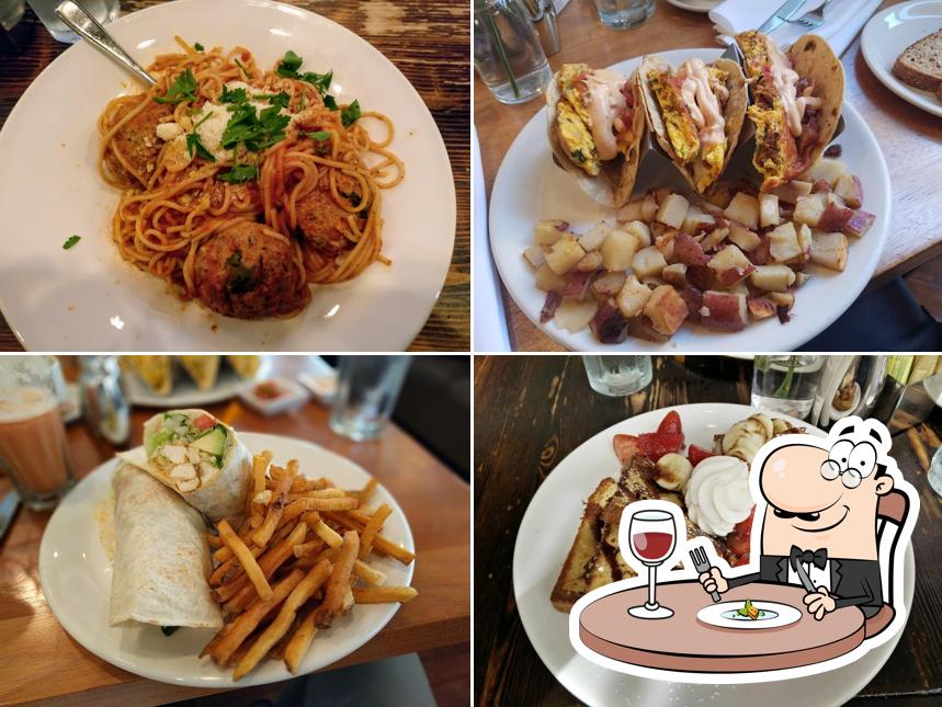 Meli Cafe, 500 S Dearborn St in Chicago - Restaurant menu and reviews