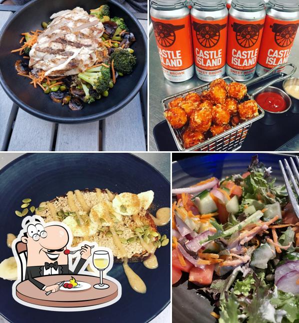 Warehouse Kitchen + Sports Bar, Boston - Restaurant menu, prices and ...